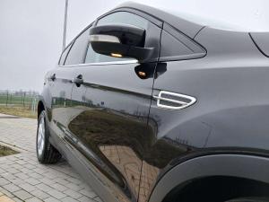 Black Ford Kuga 2016 in Marijampole, with an engine capacity of 1.50 L and mileage of 136 thousand km for 8850 €, photo 20 on AUTOMOTO.COM.LV