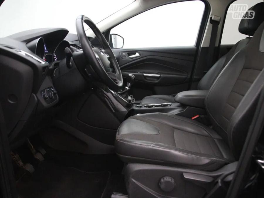 Black Ford Kuga 2016 in Vilnius, with an engine capacity of 1.50 L and mileage of 167 thousand km for 9999 €, photo 5 on AUTOMOTO.COM.LV
