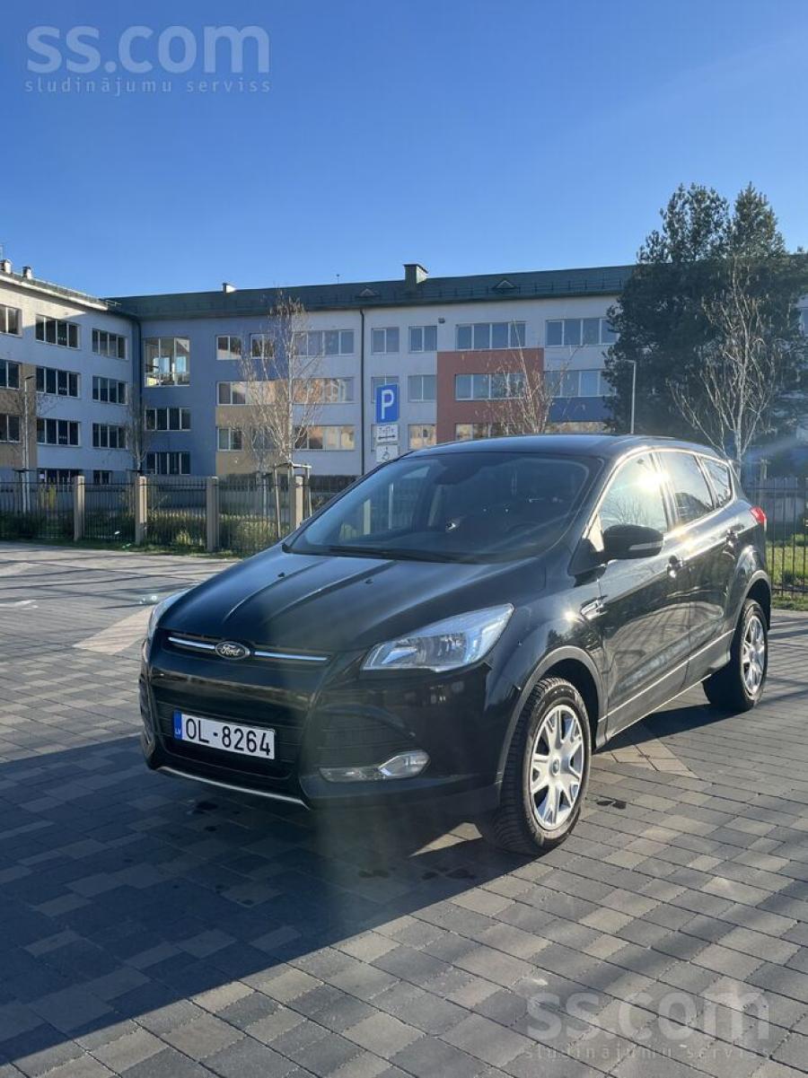 Black Ford Kuga 2016 in Jelgava, with an engine capacity of 2.00 L and mileage of 180 thousand km for 10550 €, photo 3 on AUTOMOTO.COM.LV