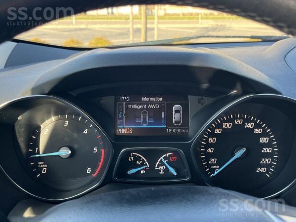 Melns Ford Kuga 2016 Jelgava, ar dzinēja tilpumu 2.00 L un nobraukumu 180 tūkst. km par 10550 €, foto 9 vietnē AUTOMOTO.COM.LV