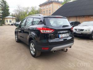 Black Ford Kuga 2016 in Daugavpils, with an engine capacity of 2.00 L and mileage of 0 thousand km for 9650 €, photo 9 on AUTOMOTO.COM.LV