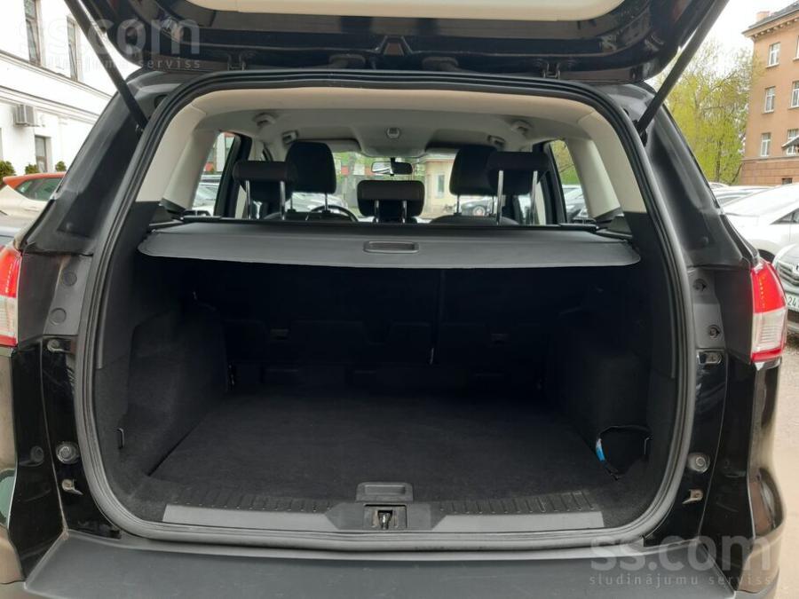 Black Ford Kuga 2016 in Daugavpils, with an engine capacity of 2.00 L and mileage of 0 thousand km for 9650 €, photo 21 on AUTOMOTO.COM.LV