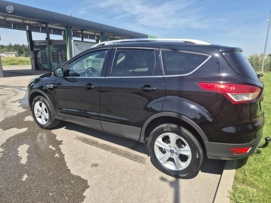 Melns Ford Kuga 2016 Utena, ar dzinēja tilpumu 1.50 L un nobraukumu 151 tūkst. km par 8650 €, foto 3 vietnē AUTOMOTO.COM.LV