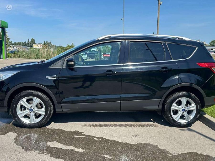 Melns Ford Kuga 2016 Utena, ar dzinēja tilpumu 1.50 L un nobraukumu 151 tūkst. km par 8650 €, foto 11 vietnē AUTOMOTO.COM.LV