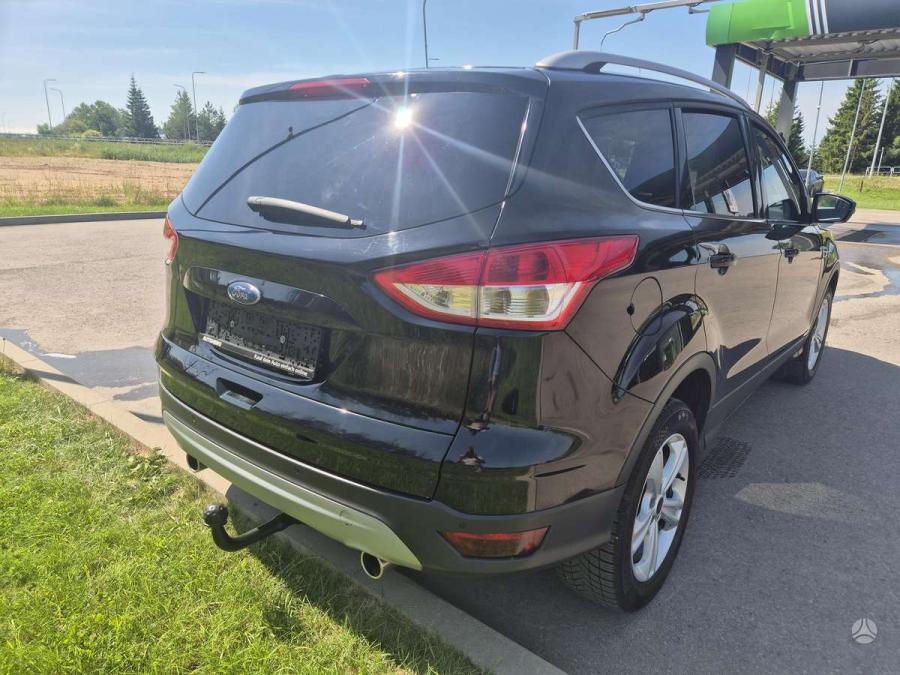 Melns Ford Kuga 2016 Utena, ar dzinēja tilpumu 1.50 L un nobraukumu 151 tūkst. km par 8650 €, foto 13 vietnē AUTOMOTO.COM.LV