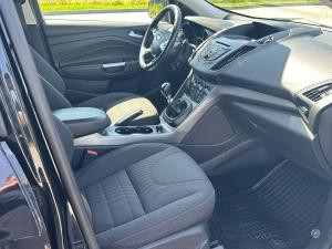 Melns Ford Kuga 2016 Utena, ar dzinēja tilpumu 1.50 L un nobraukumu 151 tūkst. km par 8650 €, foto 15 vietnē AUTOMOTO.COM.LV