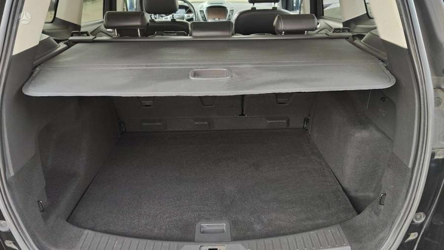 Melns Ford Kuga 2016 Kauņa, ar dzinēja tilpumu 2.00 L un nobraukumu 292 tūkst. km par 9800 €, foto 9 vietnē AUTOMOTO.COM.LV