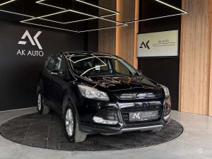 Black Ford Kuga 2016 in Kaunas, with an engine capacity of 1.50 L and mileage of 117 thousand km for 8990 €, photo 4 on AUTOMOTO.COM.LV