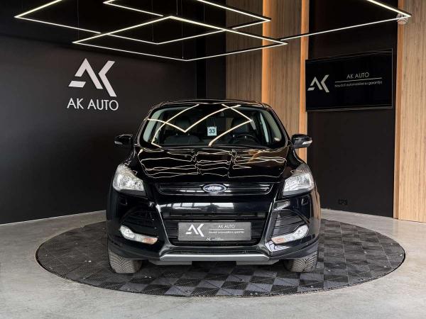 Black Ford Kuga 2016 in Kaunas, with an engine capacity of 1.50 L and mileage of 117 thousand km for 8990 €, photo 4 on AUTOMOTO.COM.LV