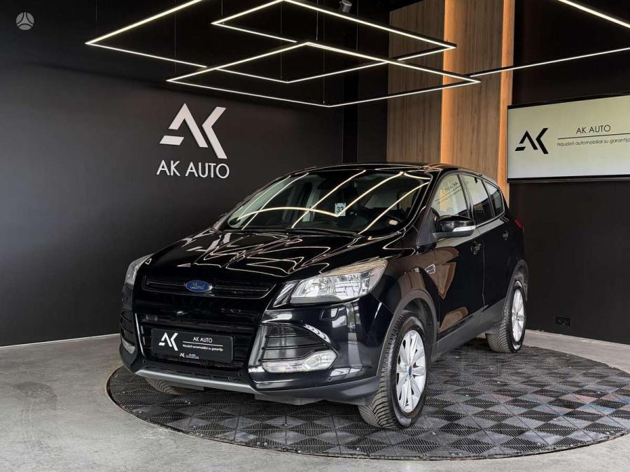 Black Ford Kuga 2016 in Kaunas, with an engine capacity of 1.50 L and mileage of 117 thousand km for 8990 €, photo 6 on AUTOMOTO.COM.LV