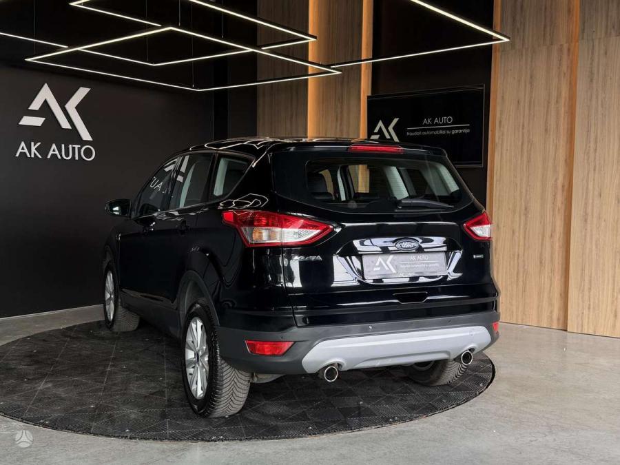 Black Ford Kuga 2016 in Kaunas, with an engine capacity of 1.50 L and mileage of 117 thousand km for 8990 €, photo 10 on AUTOMOTO.COM.LV