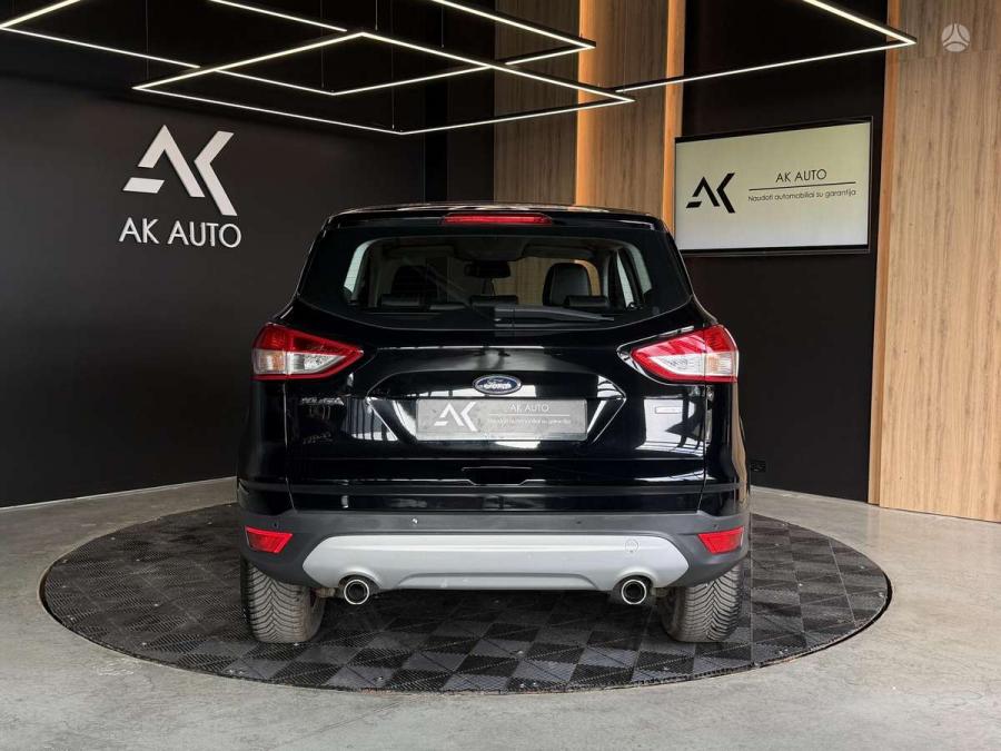 Black Ford Kuga 2016 in Kaunas, with an engine capacity of 1.50 L and mileage of 117 thousand km for 8990 €, photo 11 on AUTOMOTO.COM.LV