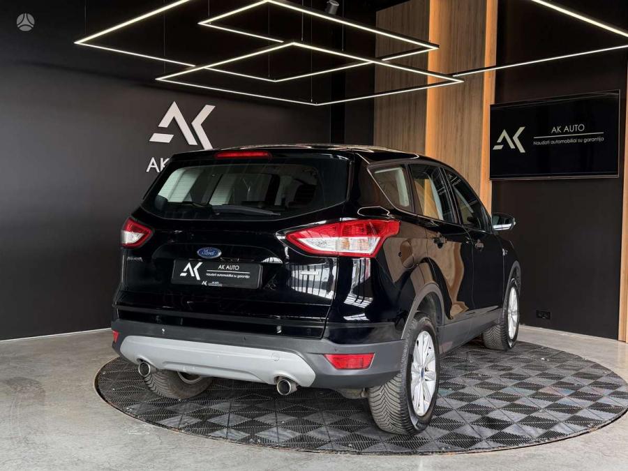 Black Ford Kuga 2016 in Kaunas, with an engine capacity of 1.50 L and mileage of 117 thousand km for 8990 €, photo 12 on AUTOMOTO.COM.LV