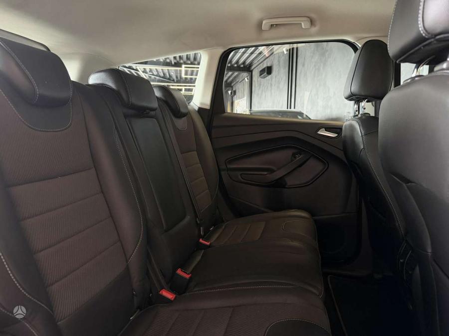 Black Ford Kuga 2016 in Kaunas, with an engine capacity of 1.50 L and mileage of 117 thousand km for 8990 €, photo 24 on AUTOMOTO.COM.LV