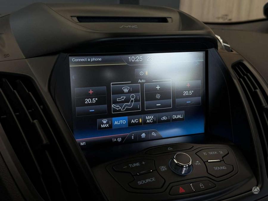 Black Ford Kuga 2016 in Kaunas, with an engine capacity of 1.50 L and mileage of 117 thousand km for 8990 €, photo 29 on AUTOMOTO.COM.LV