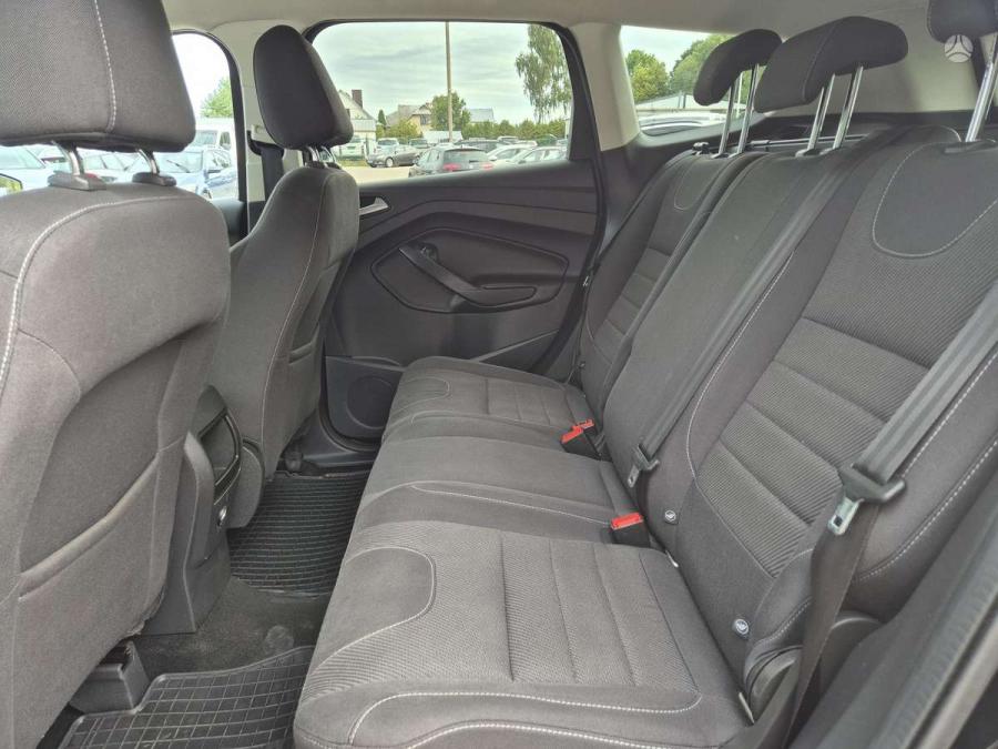 Black Ford Kuga 2016 in Utena, with an engine capacity of 1.50 L and mileage of 151 thousand km for 8650 €, photo 19 on AUTOMOTO.COM.LV