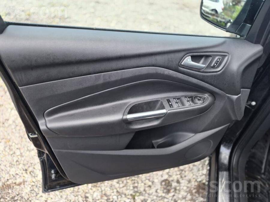 Black Ford Kuga 2016 in Daugavpils, with an engine capacity of 1.50 L and mileage of 0 thousand km for 6950 €, photo 12 on AUTOMOTO.COM.LV