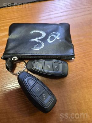 Black Ford Kuga 2016 in Daugavpils, with an engine capacity of 1.50 L and mileage of 0 thousand km for 6950 €, photo 22 on AUTOMOTO.COM.LV