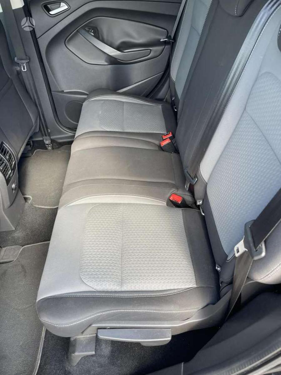 Black Ford Kuga 2016 in Panevezys, with an engine capacity of 1.50 L and mileage of 189 thousand km for 8000 €, photo 12 on AUTOMOTO.COM.LV