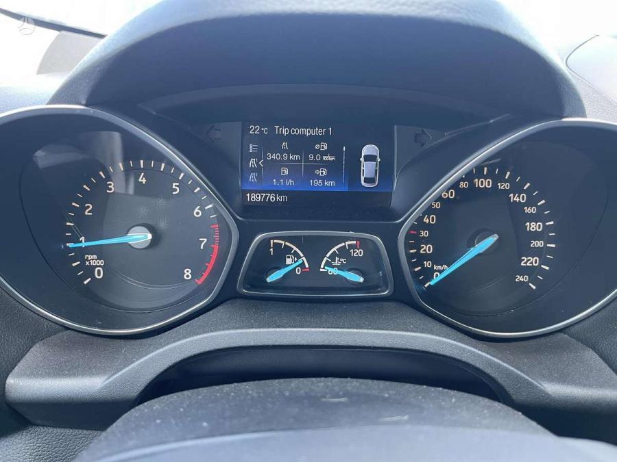 Black Ford Kuga 2016 in Panevezys, with an engine capacity of 1.50 L and mileage of 189 thousand km for 8000 €, photo 15 on AUTOMOTO.COM.LV