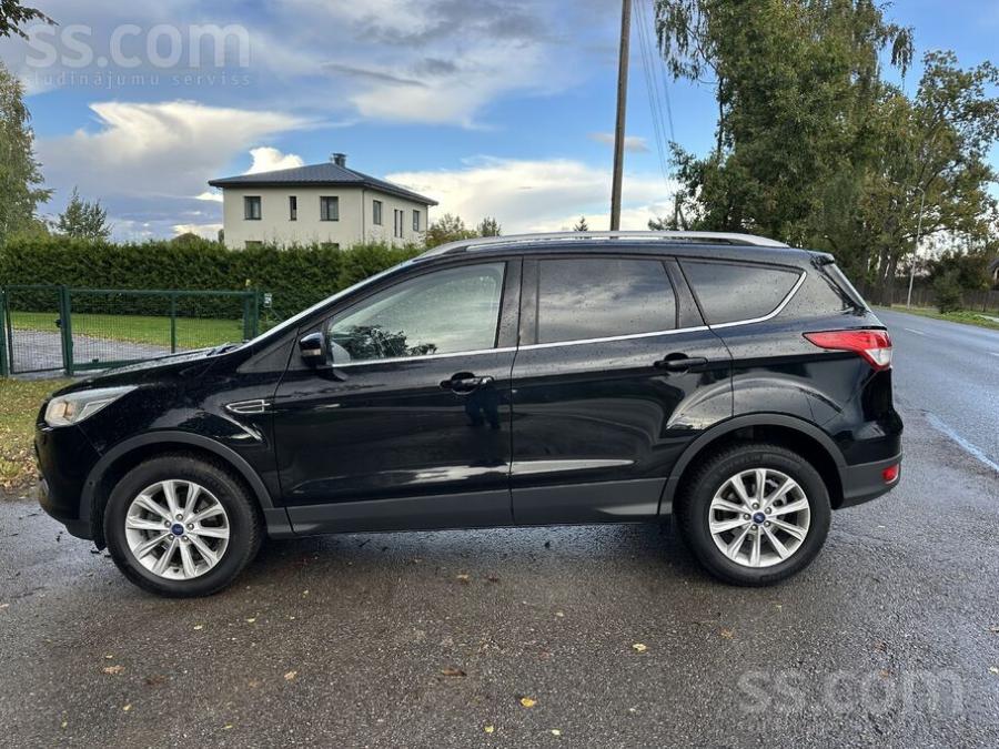 Black Ford Kuga 2016 in Riga, with an engine capacity of 1.50 L and mileage of 119 thousand km for 9990 €, photo 3 on AUTOMOTO.COM.LV