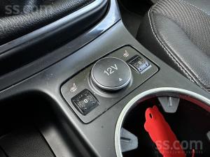 Black Ford Kuga 2016 in Riga, with an engine capacity of 1.50 L and mileage of 119 thousand km for 9990 €, photo 27 on AUTOMOTO.COM.LV