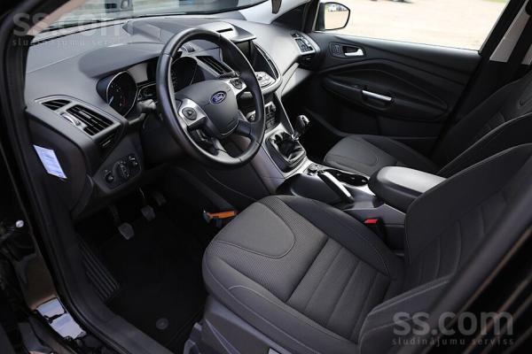 Форд Куга 2016 в Тукумс на AUTOMOTO.COM.LV Черный Форд Куга 2016 в Тукумс, объемом двигателя 1.50 л и пробегом 145 тыс. км за 8690 €, фото 9 на AUTOMOTO.COM.LV
