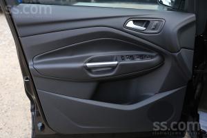 Melns Ford Kuga 2016 Tukums, ar dzinēja tilpumu 1.50 L un nobraukumu 145 tūkst. km par 8690 €, foto 10 vietnē AUTOMOTO.COM.LV