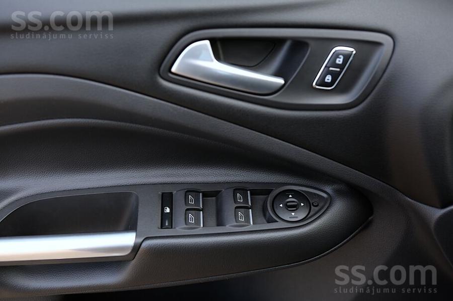 Melns Ford Kuga 2016 Tukums, ar dzinēja tilpumu 1.50 L un nobraukumu 145 tūkst. km par 8690 €, foto 11 vietnē AUTOMOTO.COM.LV