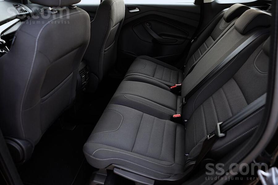Melns Ford Kuga 2016 Tukums, ar dzinēja tilpumu 1.50 L un nobraukumu 145 tūkst. km par 8690 €, foto 13 vietnē AUTOMOTO.COM.LV