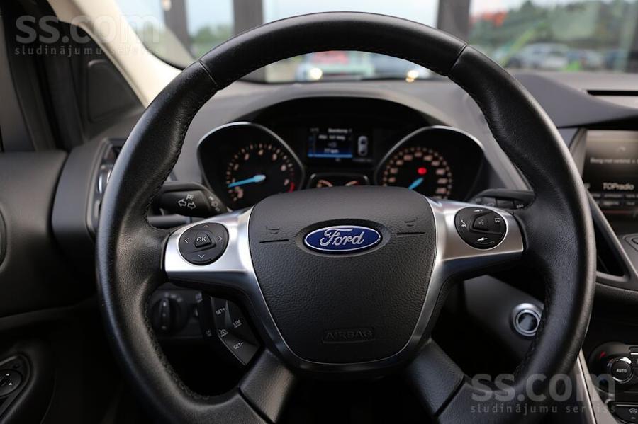 Melns Ford Kuga 2016 Tukums, ar dzinēja tilpumu 1.50 L un nobraukumu 145 tūkst. km par 8690 €, foto 14 vietnē AUTOMOTO.COM.LV