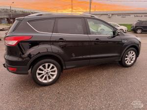Black Ford Kuga 2016 in Kaunas, with an engine capacity of 1.50 L and mileage of 204 thousand km for 6850 €, photo 10 on AUTOMOTO.COM.LV
