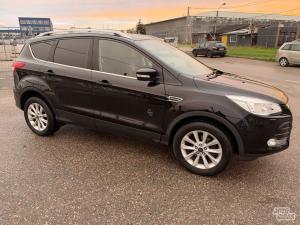 Black Ford Kuga 2016 in Kaunas, with an engine capacity of 1.50 L and mileage of 204 thousand km for 6850 €, photo 17 on AUTOMOTO.COM.LV