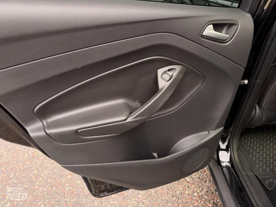 Black Ford Kuga 2016 in Kaunas, with an engine capacity of 1.50 L and mileage of 204 thousand km for 6850 €, photo 26 on AUTOMOTO.COM.LV