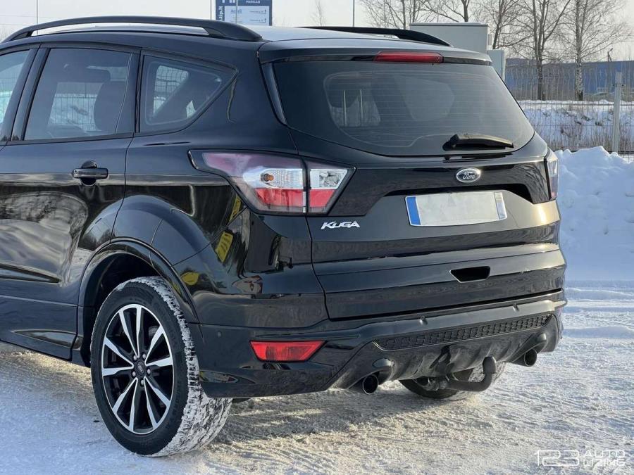 Melns Ford Kuga 2017 Tauragė, ar dzinēja tilpumu 2.00 L un nobraukumu 203 tūkst. km par 10900 €, foto 9 vietnē AUTOMOTO.COM.LV