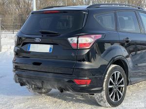 Black Ford Kuga 2017 in Taurage, with an engine capacity of 2.00 L and mileage of 203 thousand km for 10900 €, photo 6 on AUTOMOTO.COM.LV