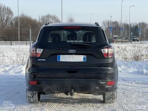 Black Ford Kuga 2017 in Taurage, with an engine capacity of 2.00 L and mileage of 203 thousand km for 10900 €, photo 7 on AUTOMOTO.COM.LV