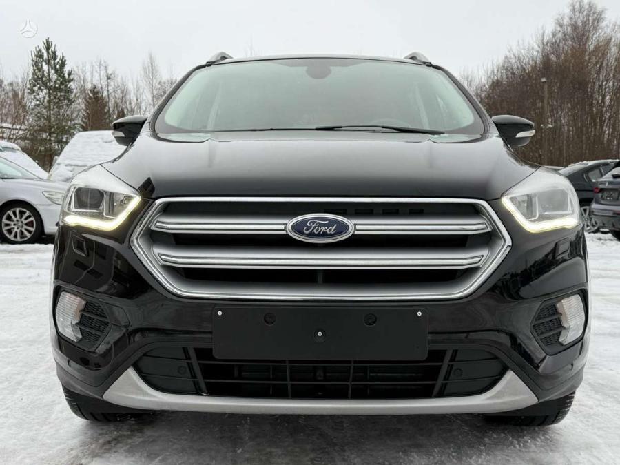 Black Ford Kuga 2017 in Utena, with an engine capacity of 1.50 L and mileage of 106 thousand km for 11250 €, photo 8 on AUTOMOTO.COM.LV