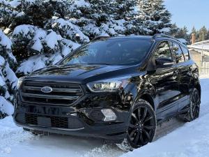 Melns Ford Kuga 2017 Utena, ar dzinēja tilpumu 2.00 L un nobraukumu 190 tūkst. km par 12700 €, foto  vietnē AUTOMOTO.COM.LV