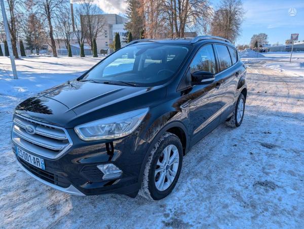 Melns Ford Kuga 2017 Tauragė, ar dzinēja tilpumu 1.50 L un nobraukumu 141 tūkst. km par 8800 €, foto 1 vietnē AUTOMOTO.COM.LV