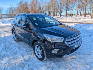 Black Ford Kuga 2017 in Taurage, with an engine capacity of 1.50 L and mileage of 141 thousand km for 8800 €, photo 3 on AUTOMOTO.COM.LV