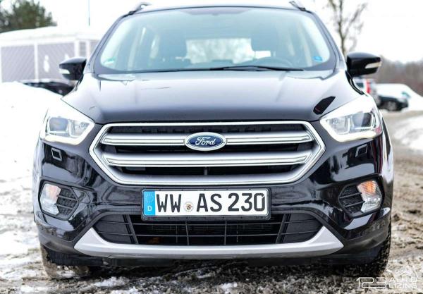 Melns Ford Kuga 2017 Kretinga, ar dzinēja tilpumu 1.50 L un nobraukumu 135 tūkst. km par 8650 €, foto 3 vietnē AUTOMOTO.COM.LV