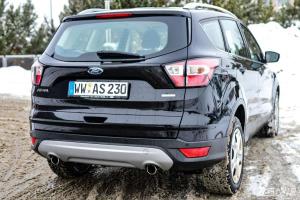 Melns Ford Kuga 2017 Kretinga, ar dzinēja tilpumu 1.50 L un nobraukumu 135 tūkst. km par 8650 €, foto 5 vietnē AUTOMOTO.COM.LV