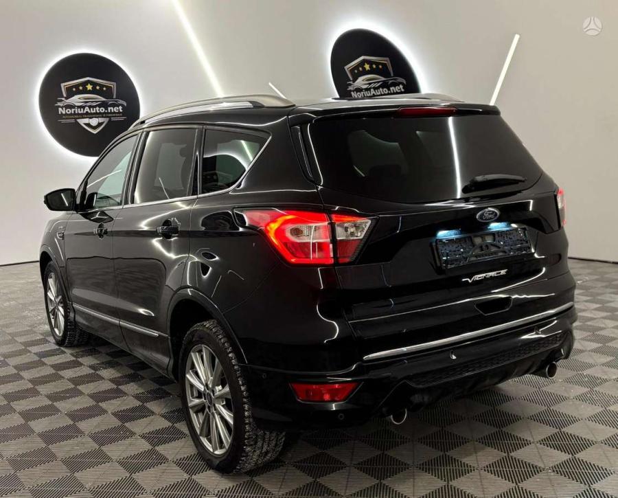 Black Ford Kuga 2017 in Marijampole, with an engine capacity of 2.00 L and mileage of 220 thousand km for 12999 €, photo 31 on AUTOMOTO.COM.LV
