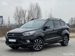 Melns Ford Kuga 2017 Tauragė, ar dzinēja tilpumu 2.00 L un nobraukumu 203 tūkst. km par 10300 €, foto  vietnē AUTOMOTO.COM.LV