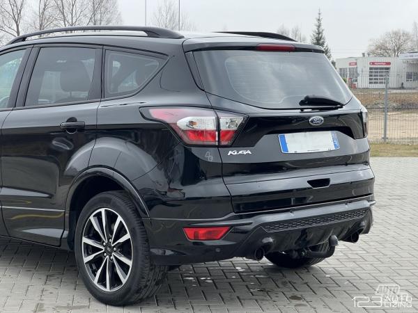 Black Ford Kuga 2017 in Taurage, with an engine capacity of 2.00 L and mileage of 203 thousand km for 10300 €, photo 8 on AUTOMOTO.COM.LV