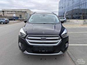 Black Ford Kuga 2017 in Kaunas, with an engine capacity of 2.00 L and mileage of 295 thousand km for 8200 €, photo 7 on AUTOMOTO.COM.LV