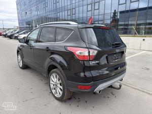 Black Ford Kuga 2017 in Kaunas, with an engine capacity of 2.00 L and mileage of 295 thousand km for 8200 €, photo 8 on AUTOMOTO.COM.LV