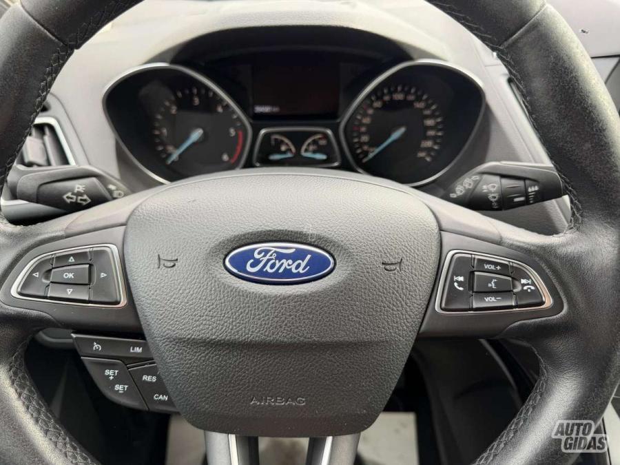 Black Ford Kuga 2017 in Kaunas, with an engine capacity of 2.00 L and mileage of 295 thousand km for 8200 €, photo 24 on AUTOMOTO.COM.LV