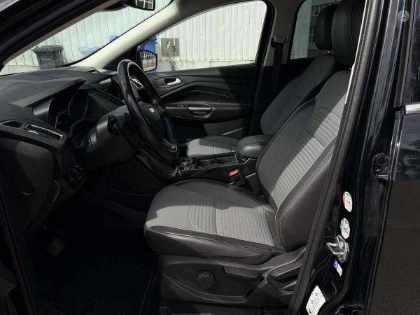 Melns Ford Kuga 2017 Rokiškis, ar dzinēja tilpumu 2.00 L un nobraukumu 195 tūkst. km par 9500 €, foto 8 vietnē AUTOMOTO.COM.LV